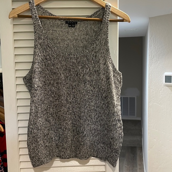 Theory | Tops | Theory Linen Semisheer Chainmail Tank Camisole | Poshmark